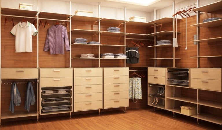 Prix de pose d'un dressing linéaire : tarif moyen & coût d'installation